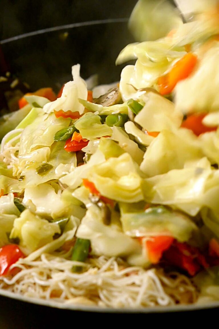 Chicken Mei Fun Recipe (Easy Chinese Rice Noodle Stir Fry)