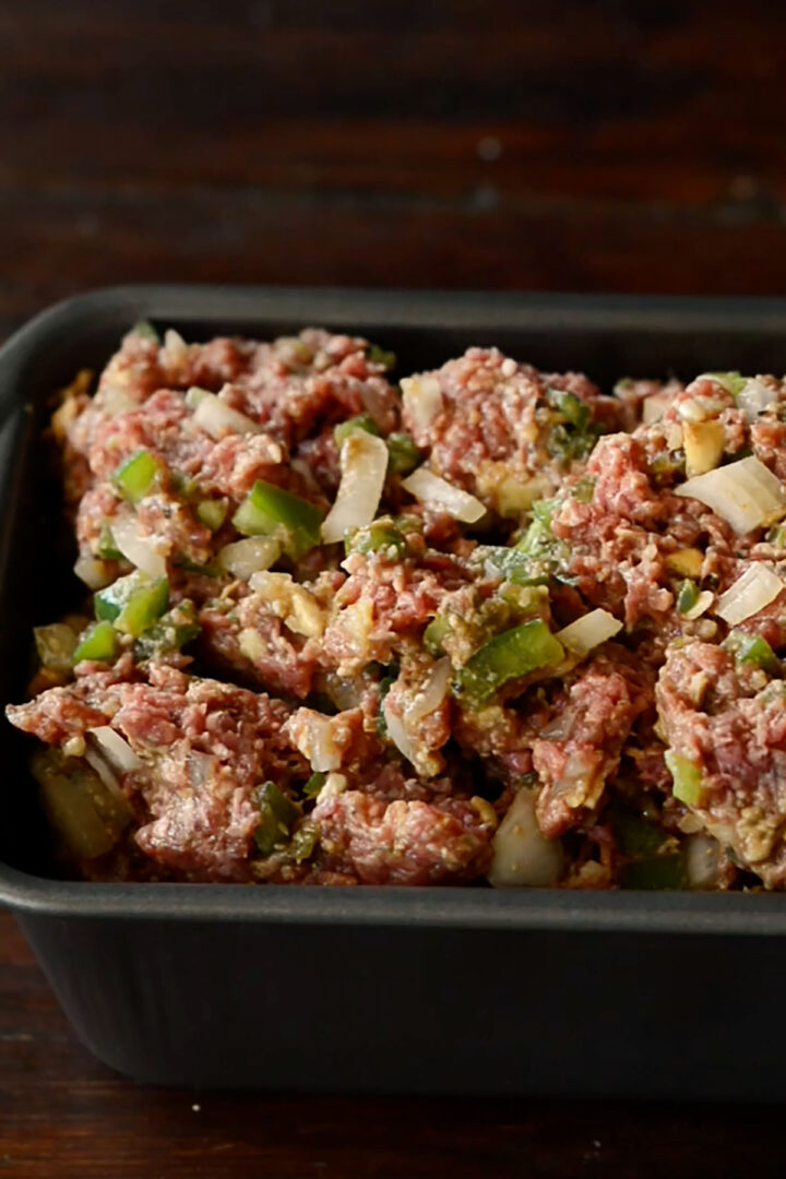Classic Southern Meatloaf (Easy & Tender Recipe)